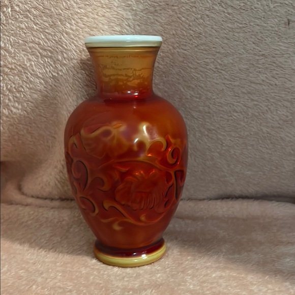 Avon | Accents | Red Rubber Coated Glass Avon Vase | Poshmark